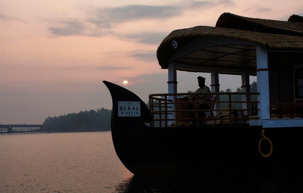 Nileshwar Houseboat Experience: Serenity on Kerala's Backwaters ...